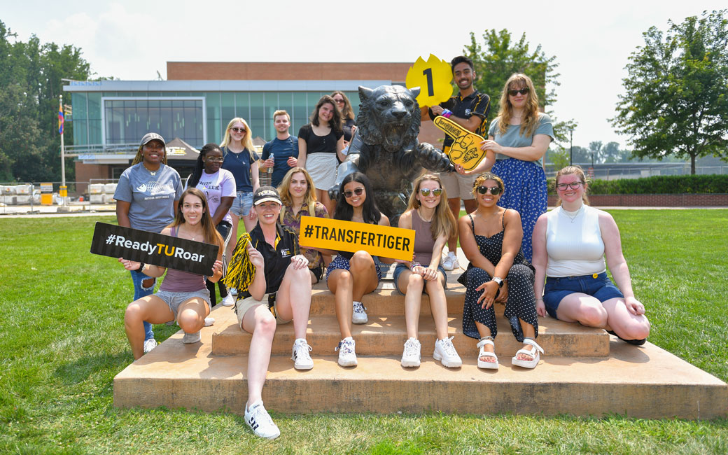 Campus comes alive with the start of orientation | Towson University